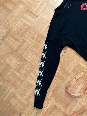 Lauren Moshi x Betty Boop | Tops | Lauren Moshi X Betty Boop Black Long ...